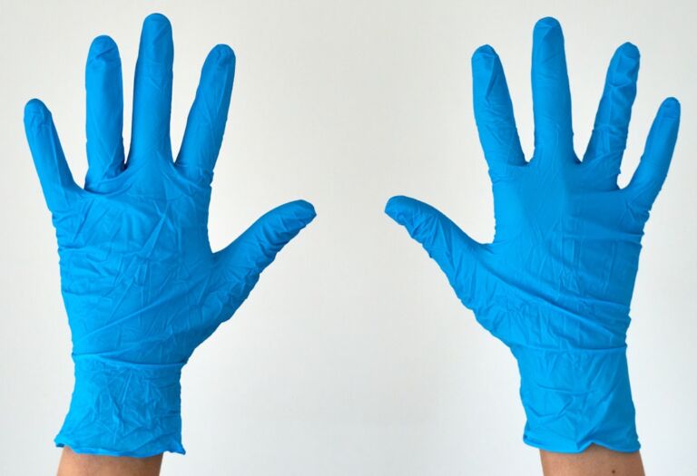 Hand Protection Glove Standards: A Complete Guide for GCC Employers